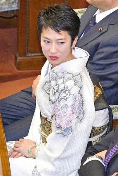 民進・蓮舫代表が和服で登院 「意気込み着物に込めた」 産経ニュース